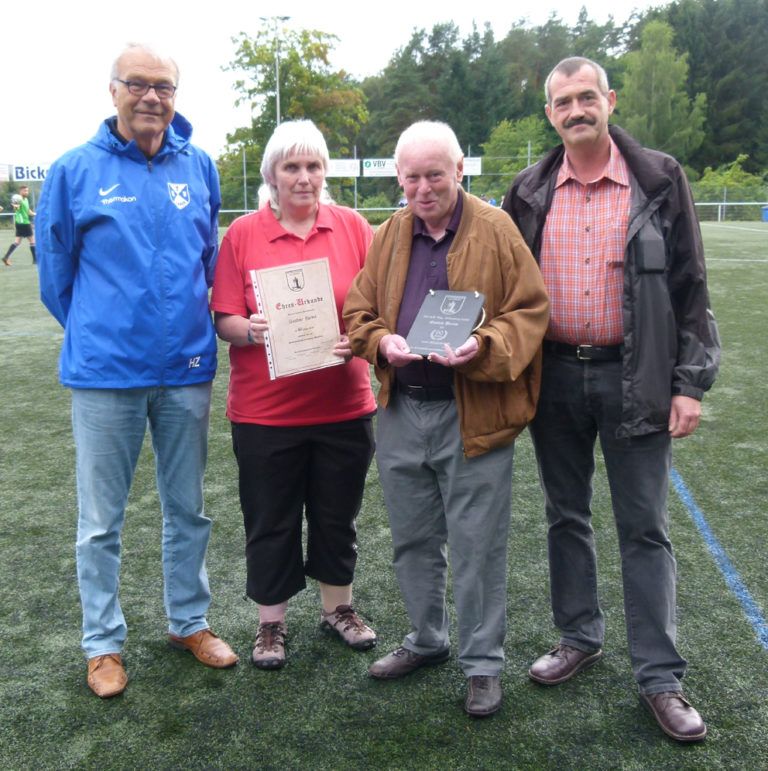 "Großer Bahnhof" für Gustav Berns (TSV Bicken) - SR-DILL.de
